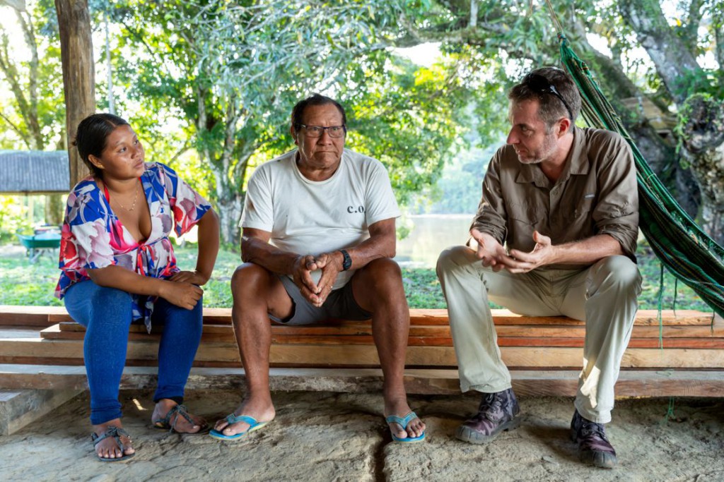 Guyane : Face à l’orpaillage clandestin, les Wayanas veulent « de l’eau ...
